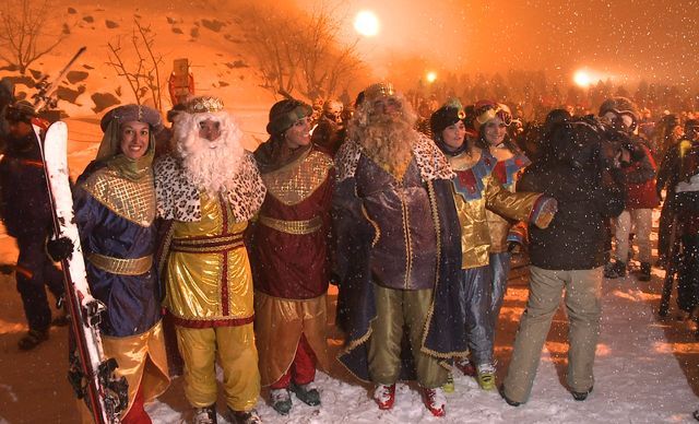 Los Reyes Magos llegan a Sierra Nevada en esquí
